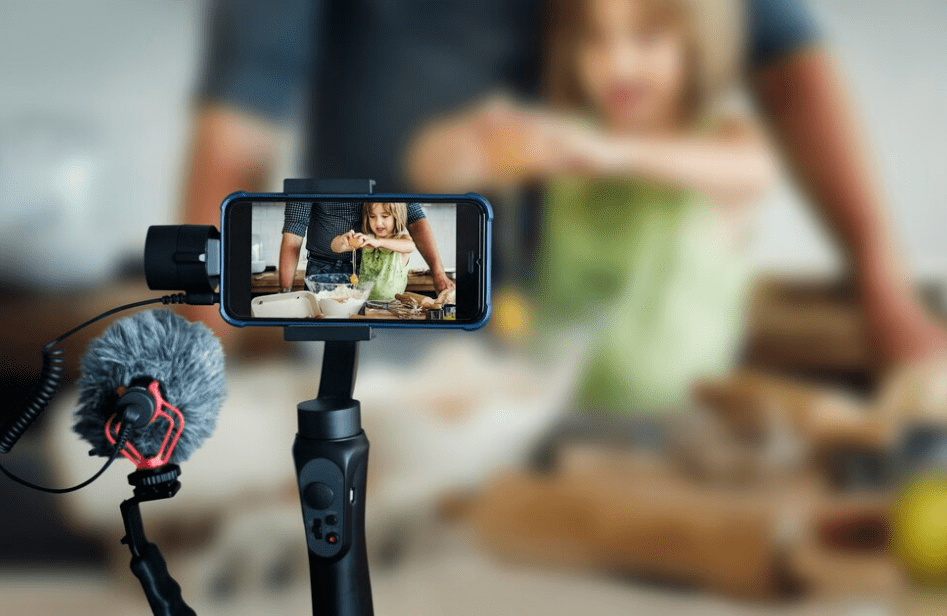 Boundless Creativity: Interactive Video Making | Live2.ai