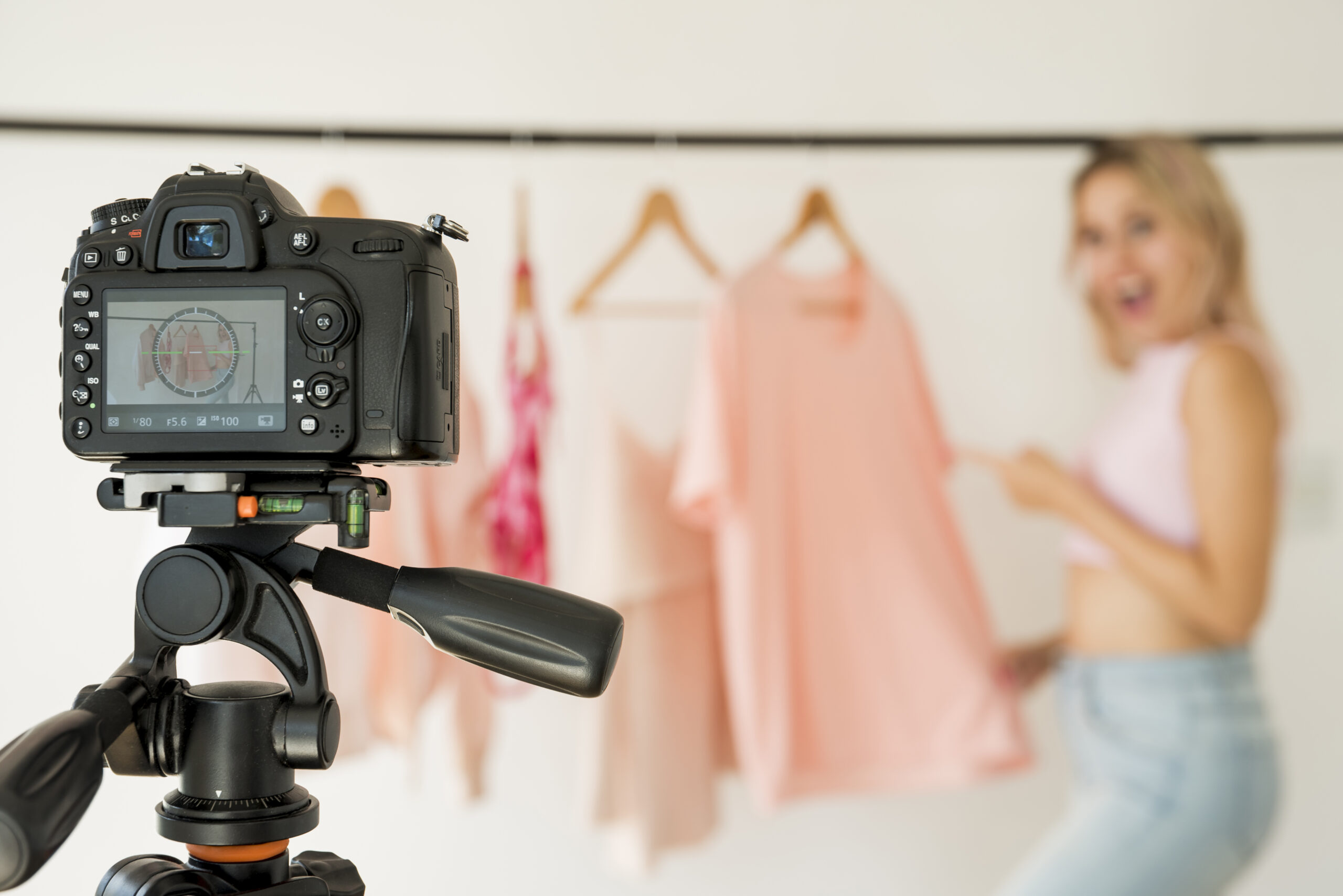 The Rise of Video Commerce: How Shoppable Videos Are Transforming E-Commerce | Live2.ai